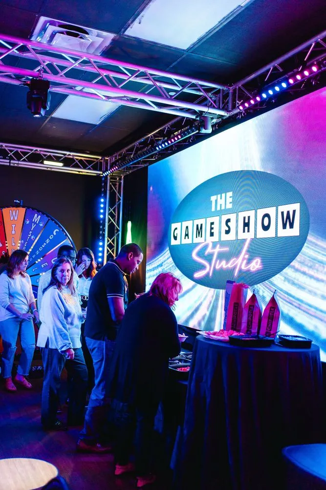 Game Show Studio - Houston - Team Building | teambuilding.com