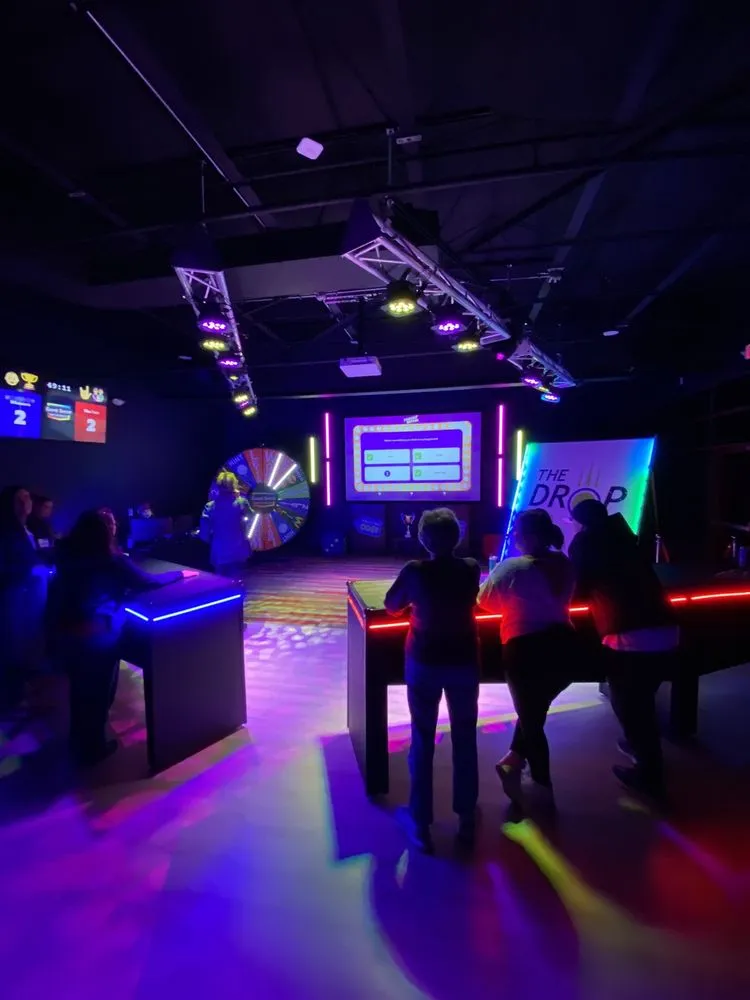 Game Show Battle Room - Team Building | teambuilding.com