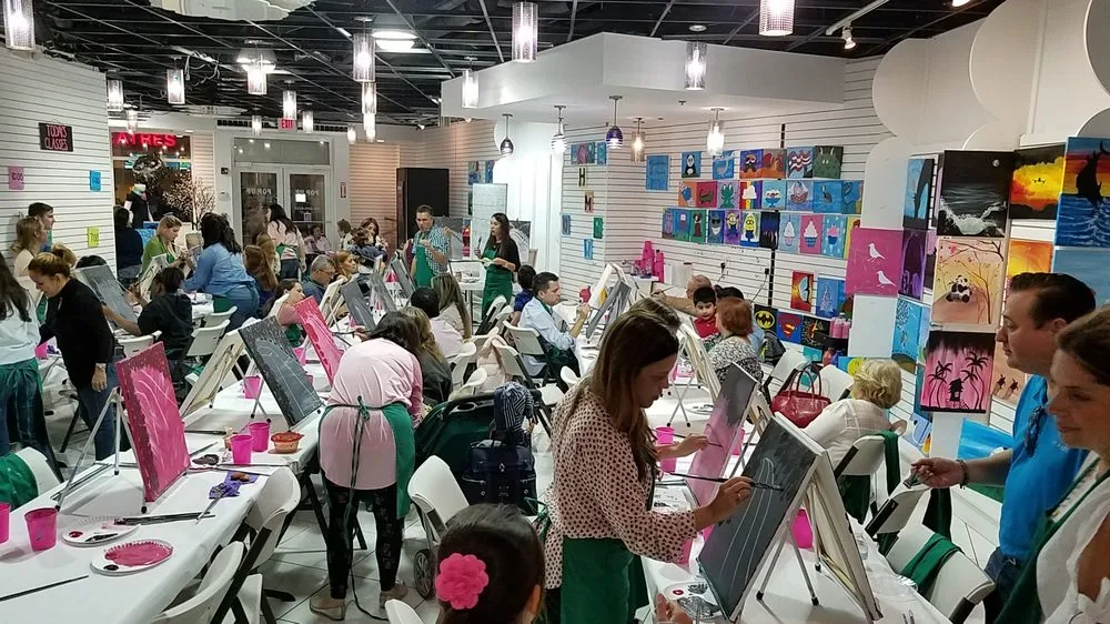Pop Up Paint Shop - Team Building | teambuilding.com