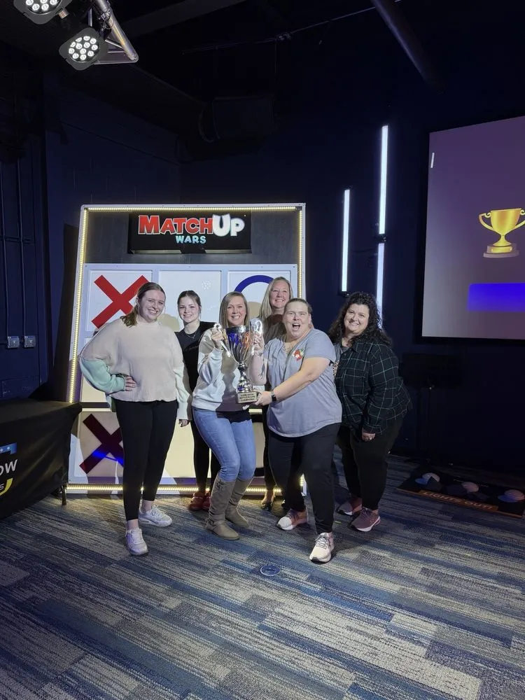 Game Show Battle Room - Team Building | teambuilding.com