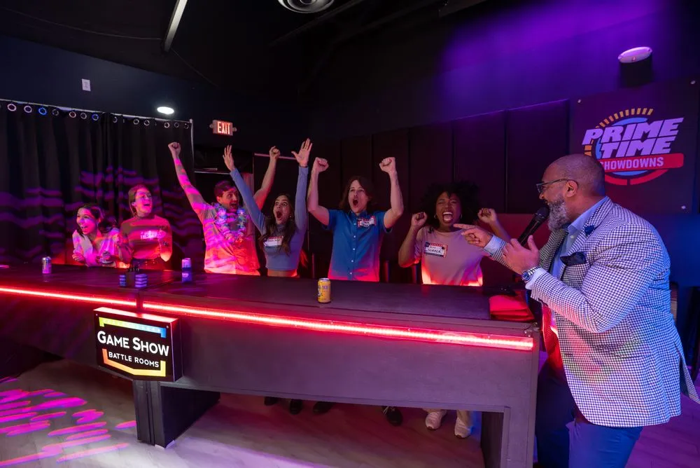 Game Show Battle Rooms - Team Building | teambuilding.com