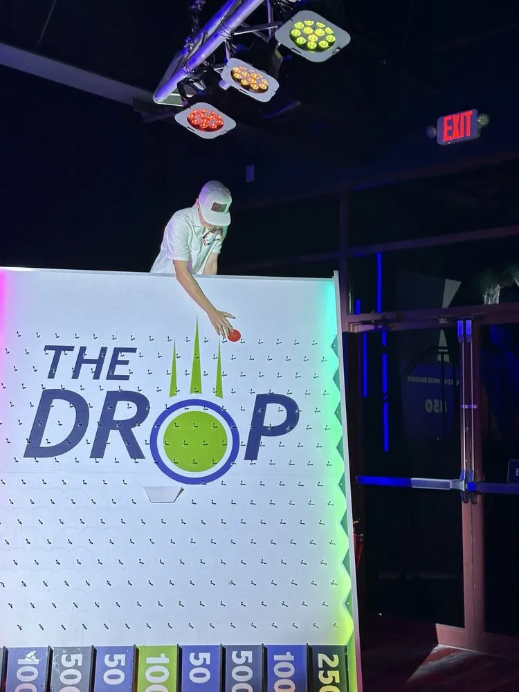 Game Show Battle Room - Team Building | teambuilding.com