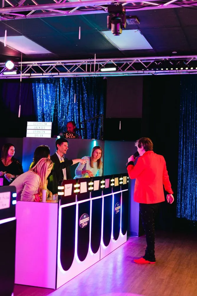 Game Show Studio - Team Building | teambuilding.com