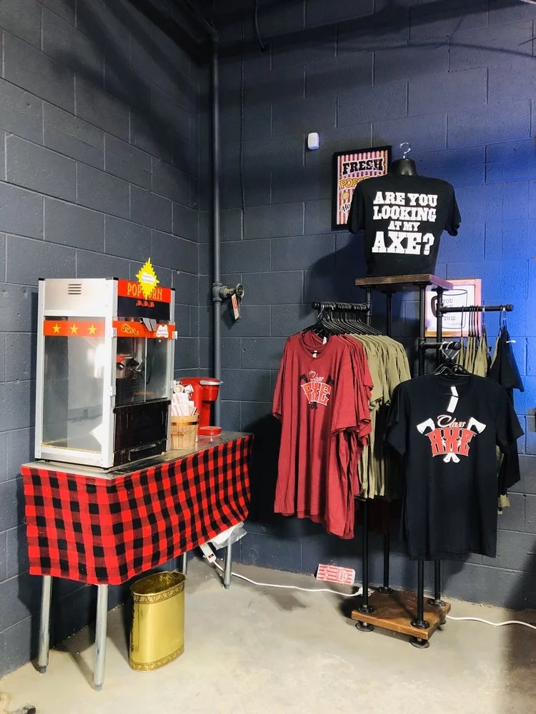 Class Axe Throwing & Bar - Team Building | teambuilding.com