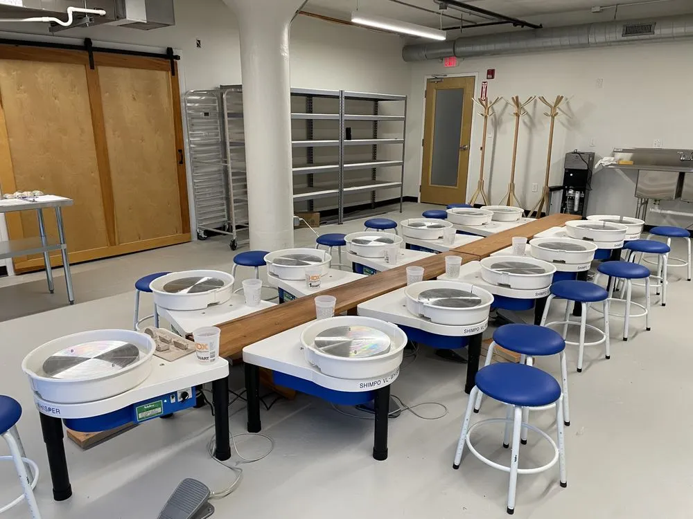 Clay Lounge - Team Building | teambuilding.com