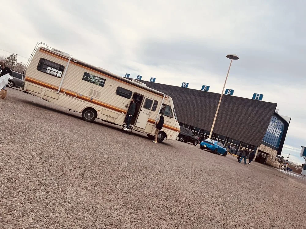 Breaking Bad RV Tours - Team Building | teambuilding.com