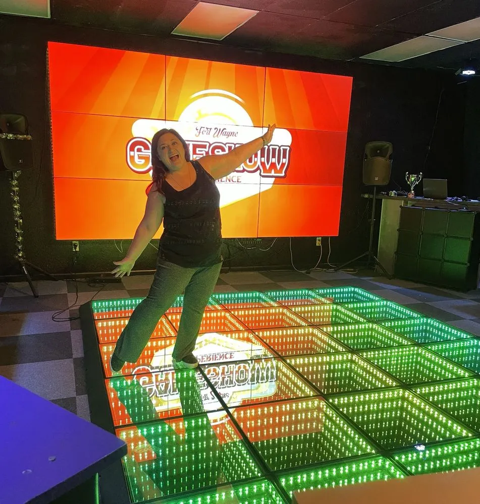 Fort Wayne Game Show Experience - Team Building | teambuilding.com